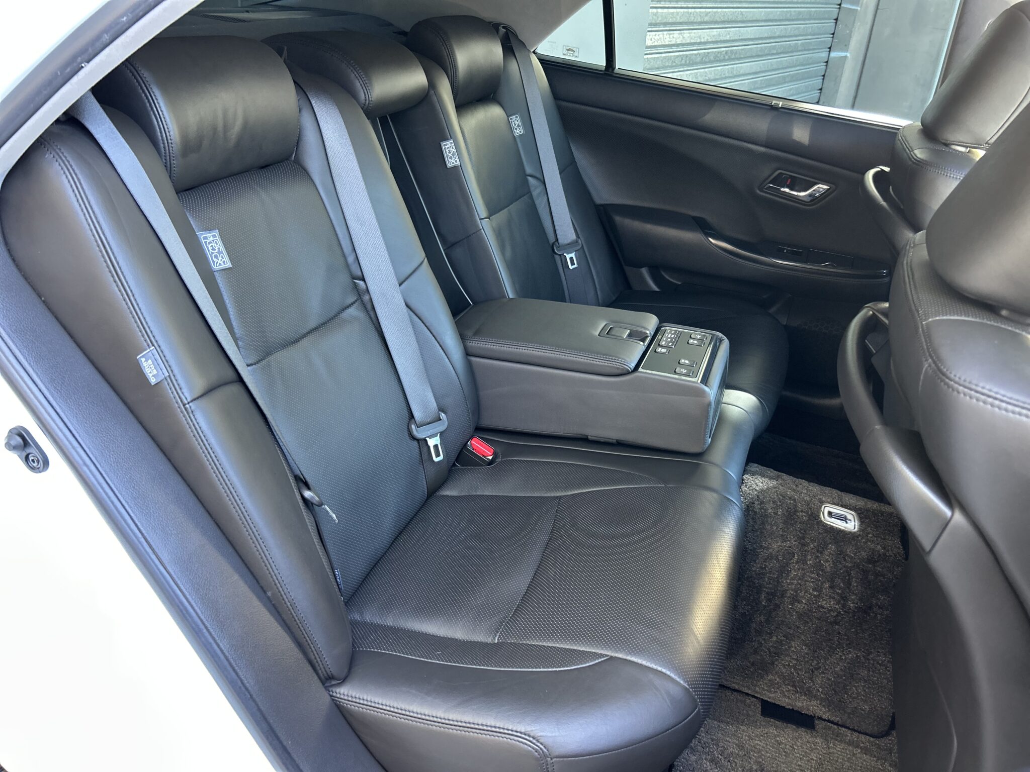 Toyota Crown Hybrid GWS204 G Pack 2008 - JDM MotorWorks